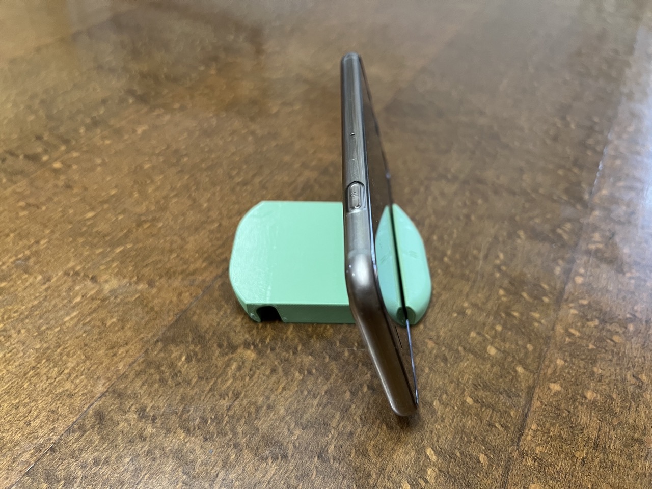 Phone stand for kids by dolphinboy | Download free STL model ...