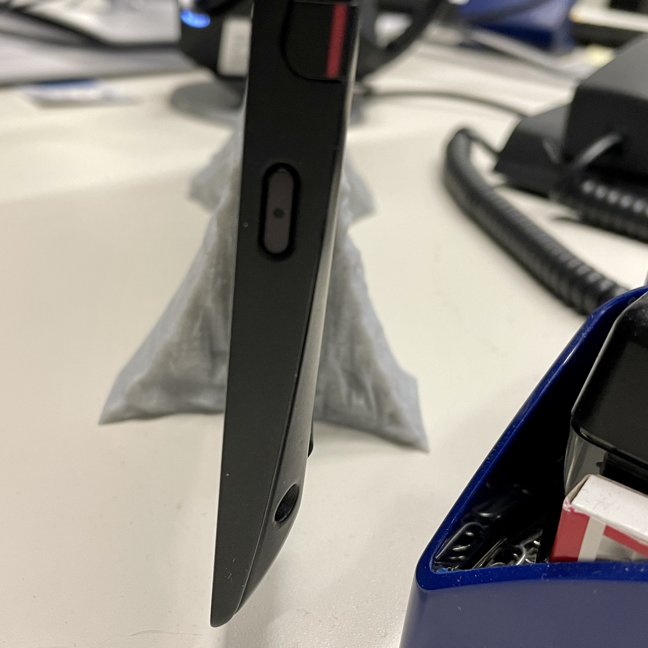 Low Poly vertical stand for Lenovo ThinkPad by SharkworX | Download ...