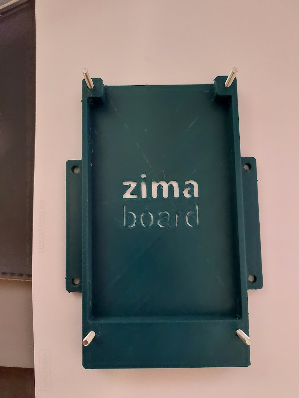 ZimaBoard Wall Mount w/SSD par chaosprimefox | Téléchargez gratuitement ...