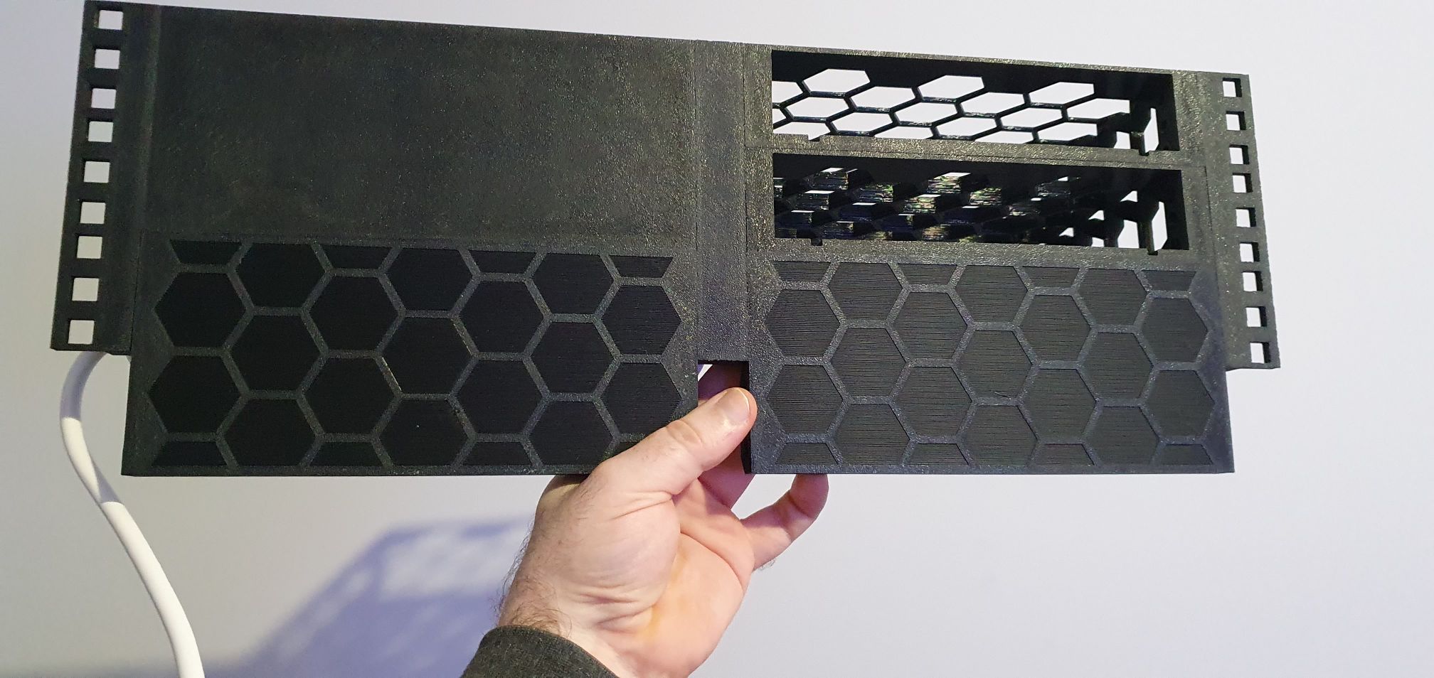 Modular 19 Inch rack mounting system par andy_burke | Téléchargez ...