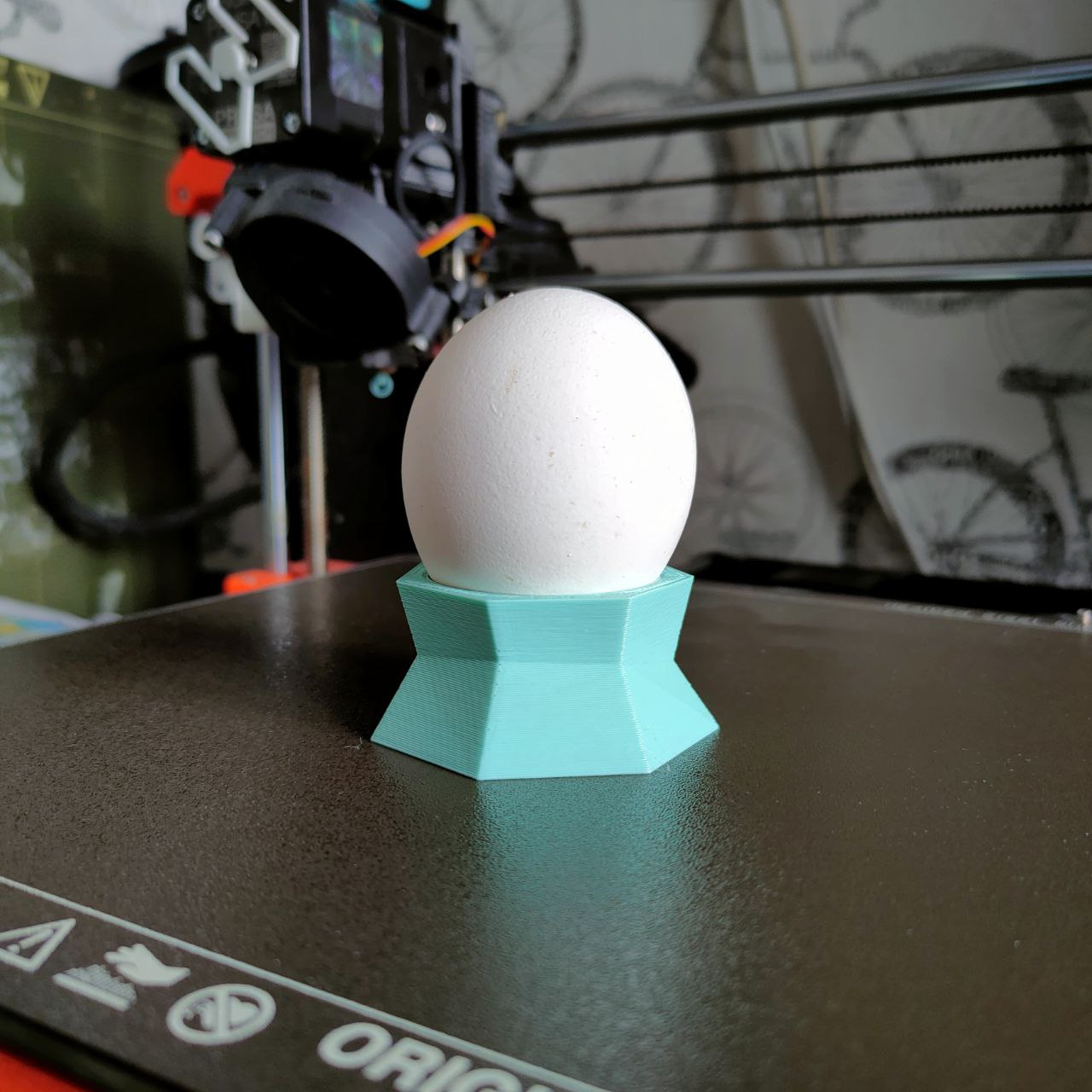 Low Poly Egg Stand by Madzialke | Download free STL model | Printables.com