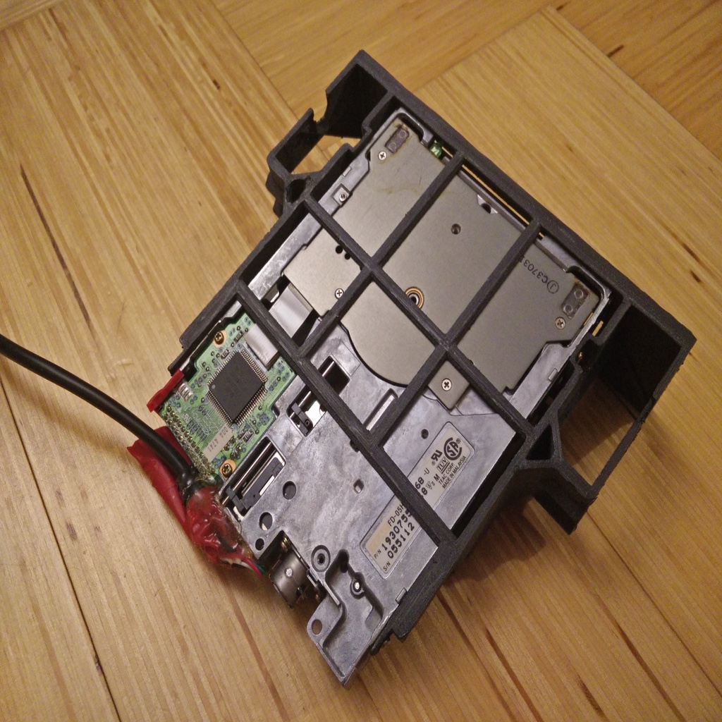5.25" to 3.5" and USB floppy drive bay adapter by neoge | Download free ...