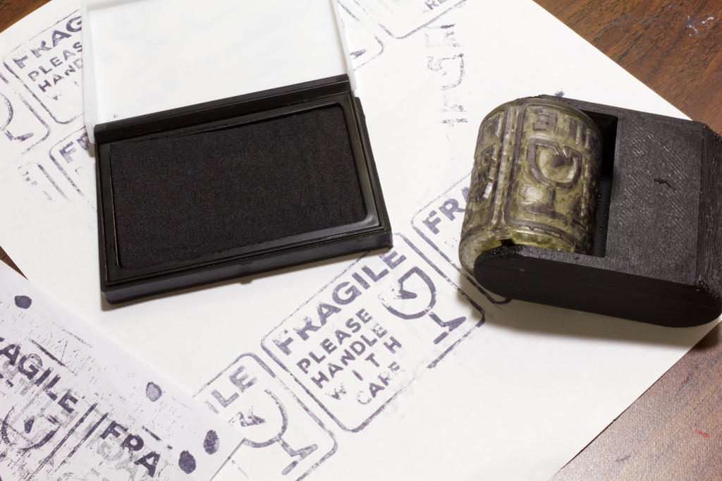 Snap-Fit Custom Roller Stamp by Sascha Uncia | Download free STL model ...