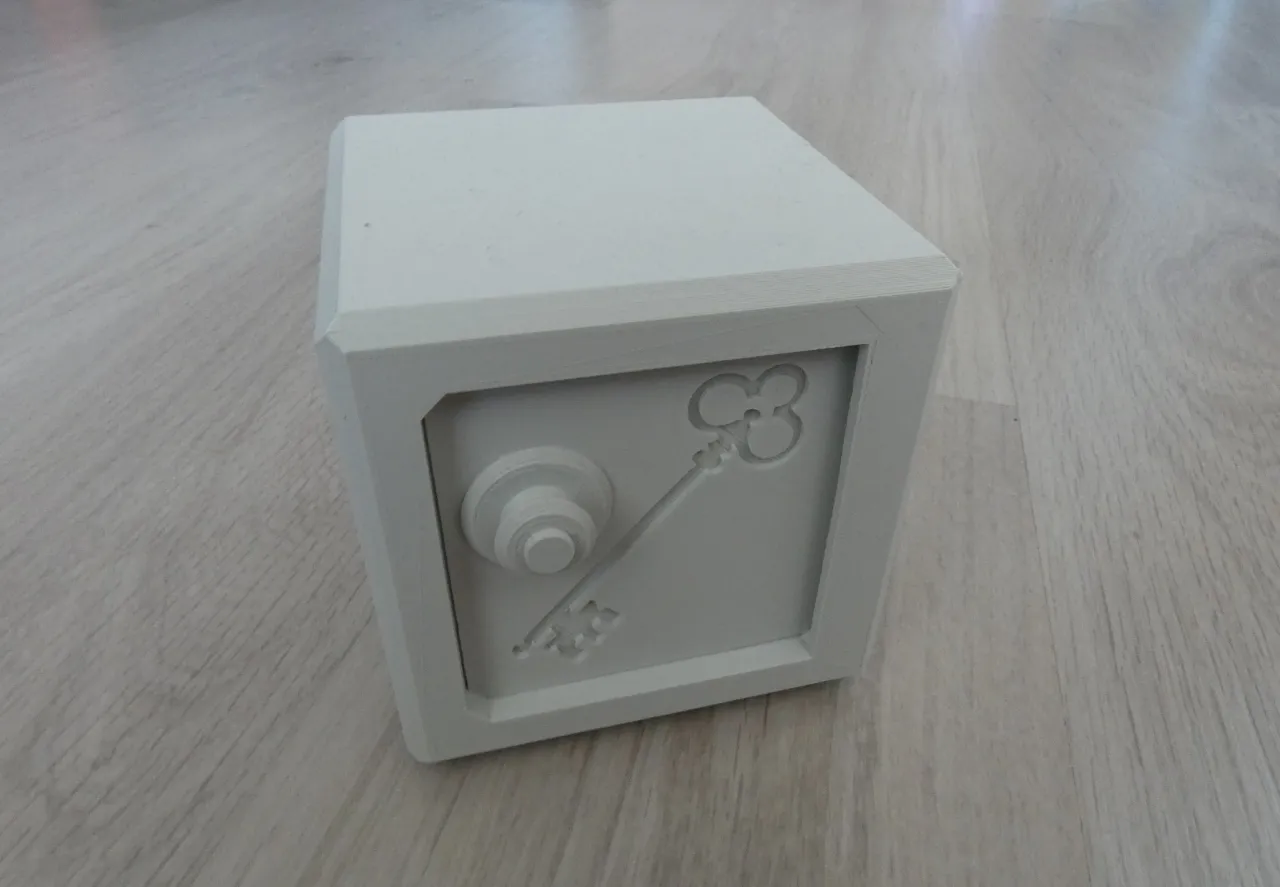 Small vault by Magnatic Design | Download free STL model | Printables.com