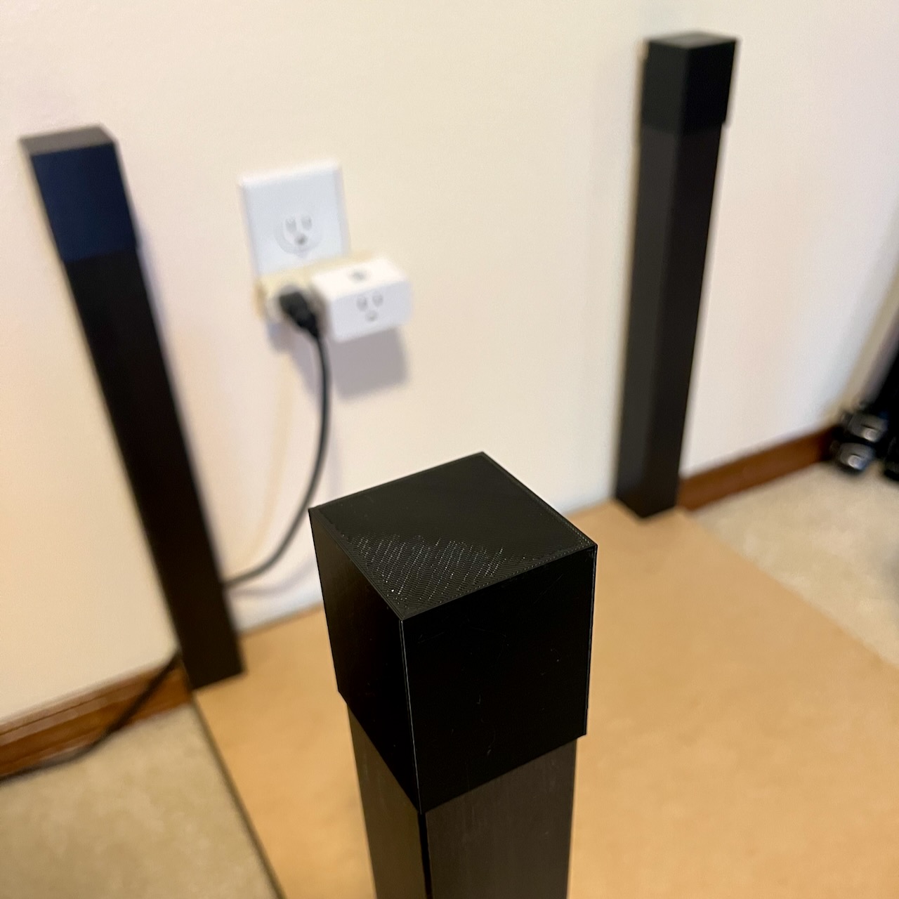 Customizable IKEA Lack table risers par Jake | Téléchargez gratuitement ...