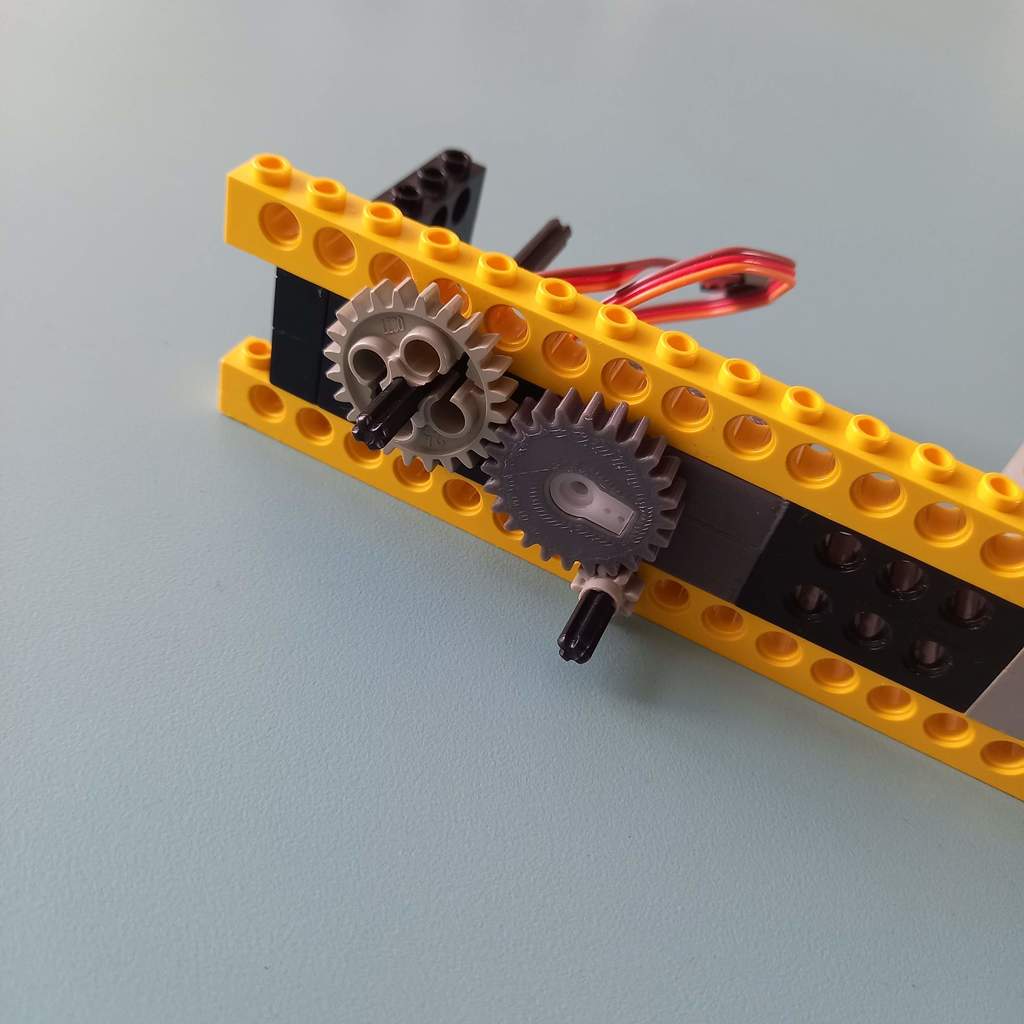LEGO compatible mount for micro servo by rasniel | Download free STL ...