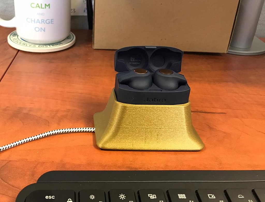 Jabra Elite 65t earbuds charging stand by Kablamo | Download free STL ...
