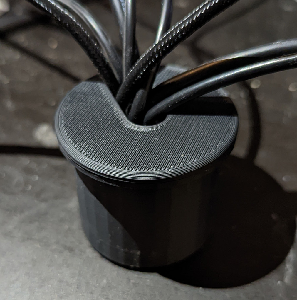Desk Hole Liner by mariettagecko | Download free STL model | Printables.com