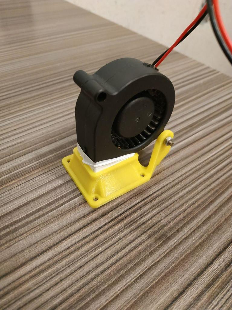 Blower fan to 40 mm fan adapter mount (fits 50x20 mm blower fans) by ...