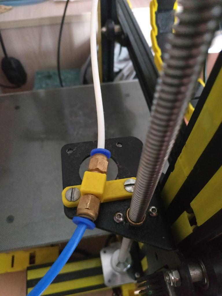 Tube coupler/support by Volkaster | Download free STL model ...