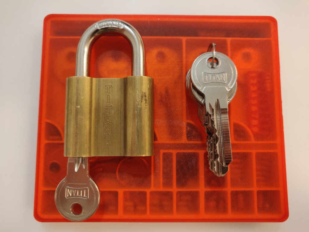 Titan training lock box - Locksport by SasPes | Download free STL model ...
