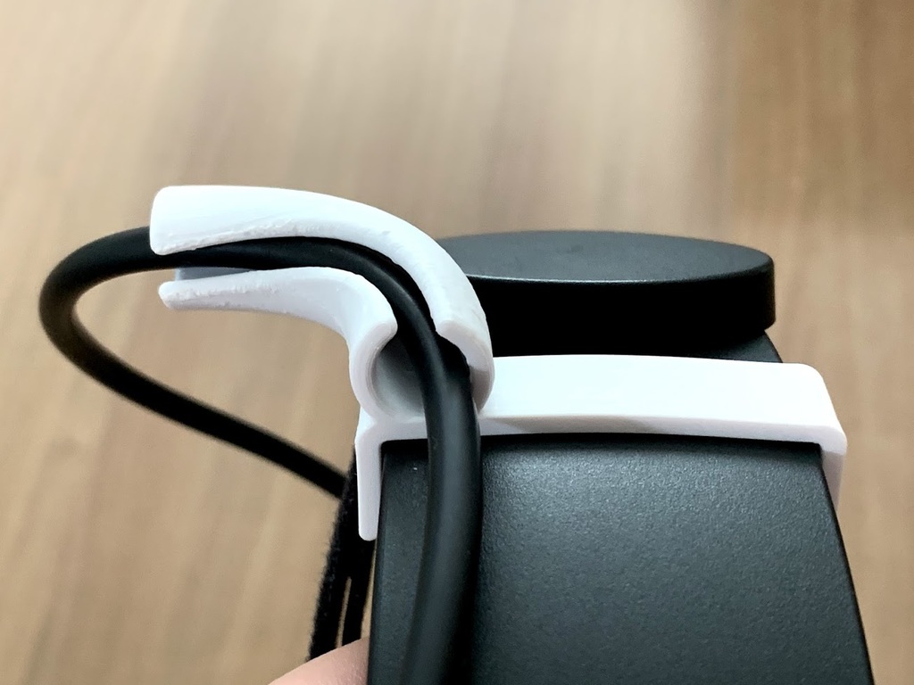 Oculus Rift S curved rear cable support by Schneider | Download free ...