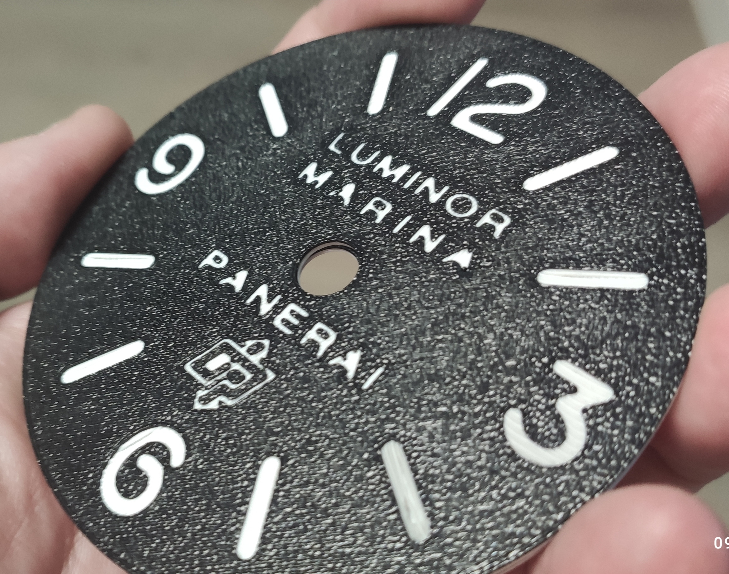 Tabletop clock Luminor Marina Panerai par DonPablete | Téléchargez ...