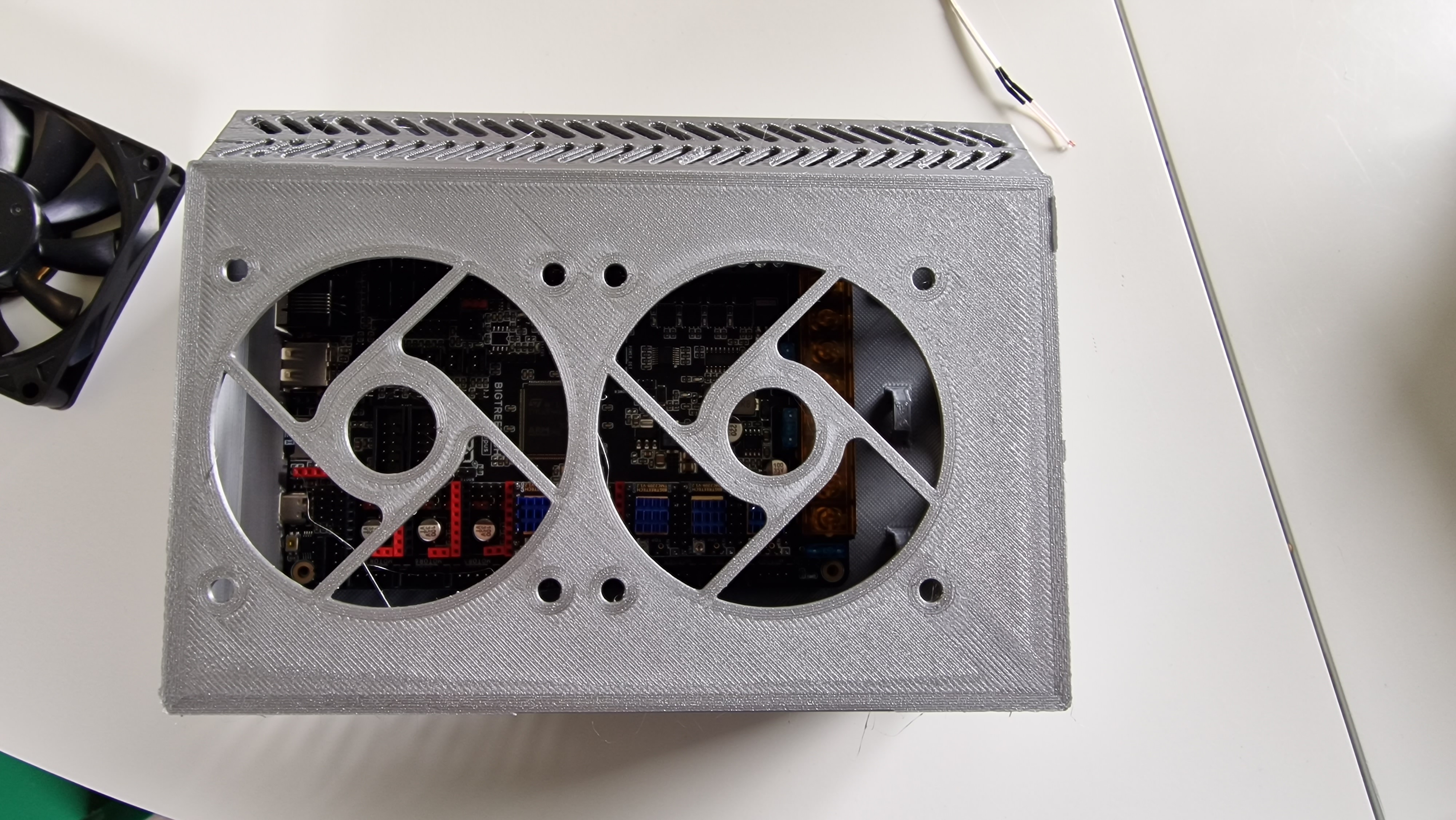 BTT Octopus V1.0 Motherboard Case by Stacking Layers | Download free ...