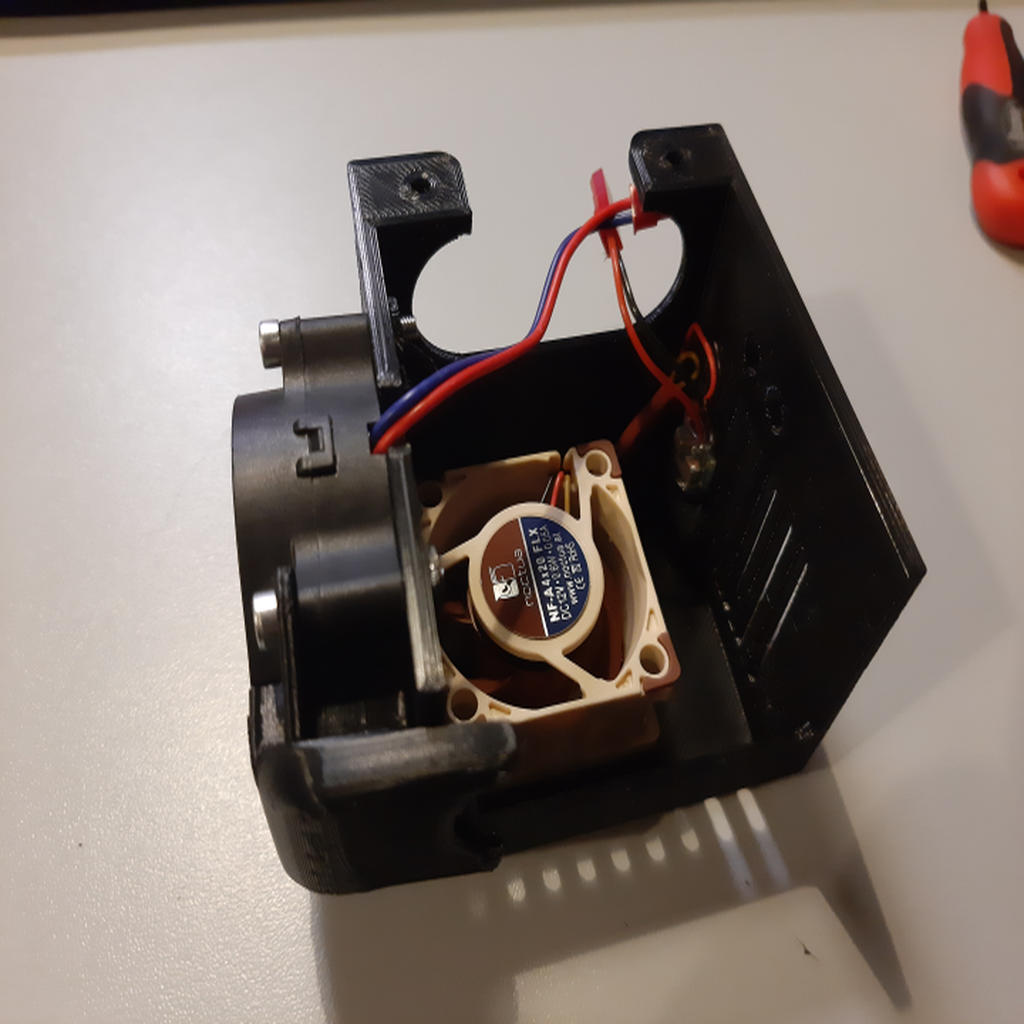 Creality CR10s Pro Extended fan shroud (40x20mm fan) by plammers ...