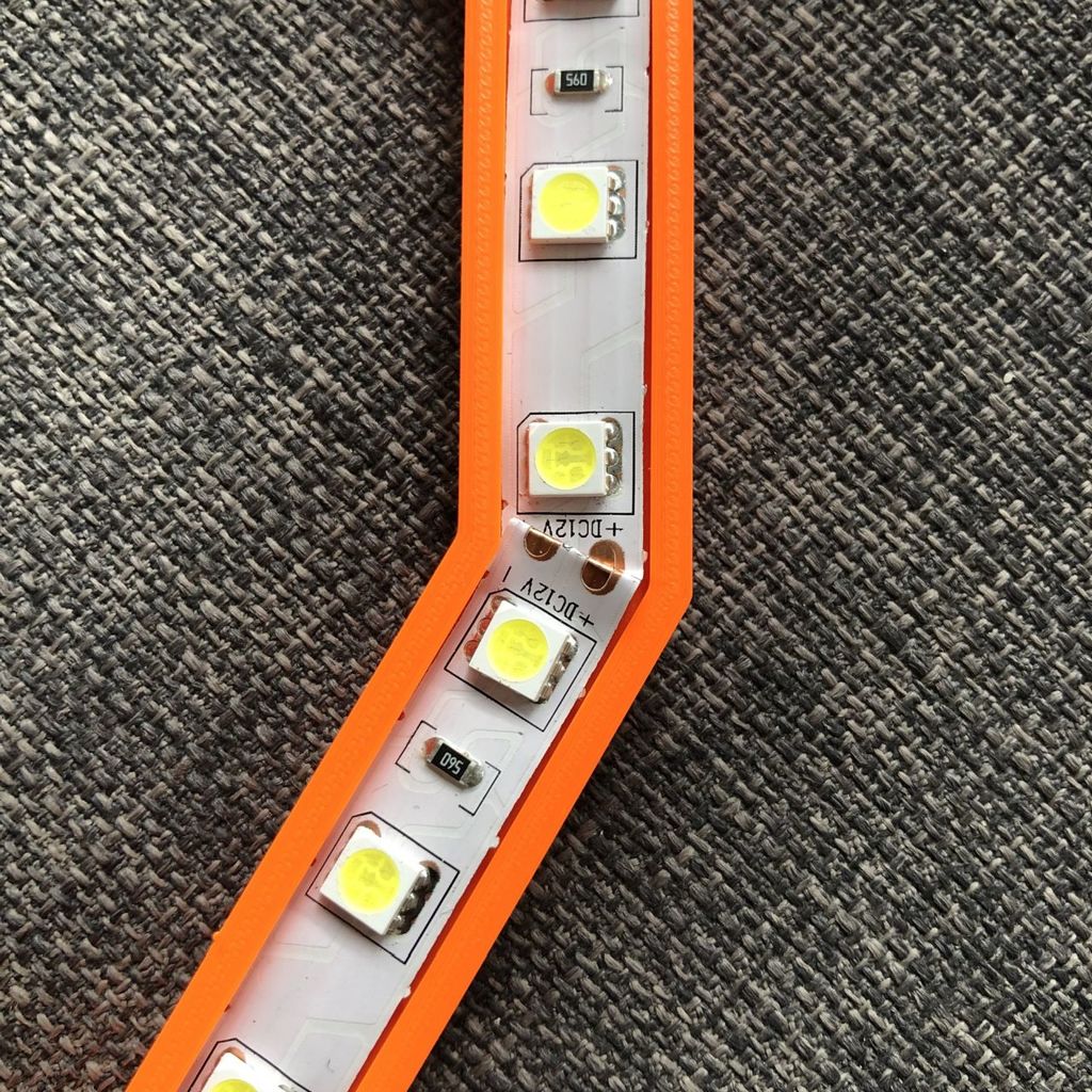 Ender 3 V2 Halo Light Led Strip Holder por eXthemaX | Descargar modelo ...