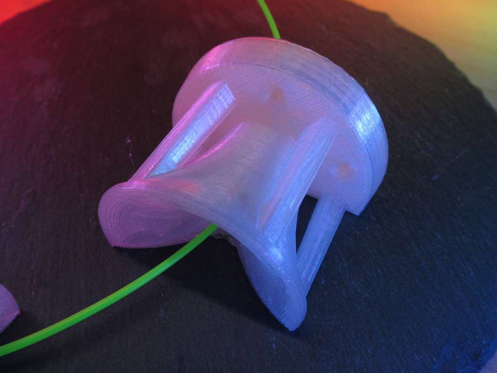 Curved-Inlet Drybox Filament Funnel by suromark | Download free STL ...