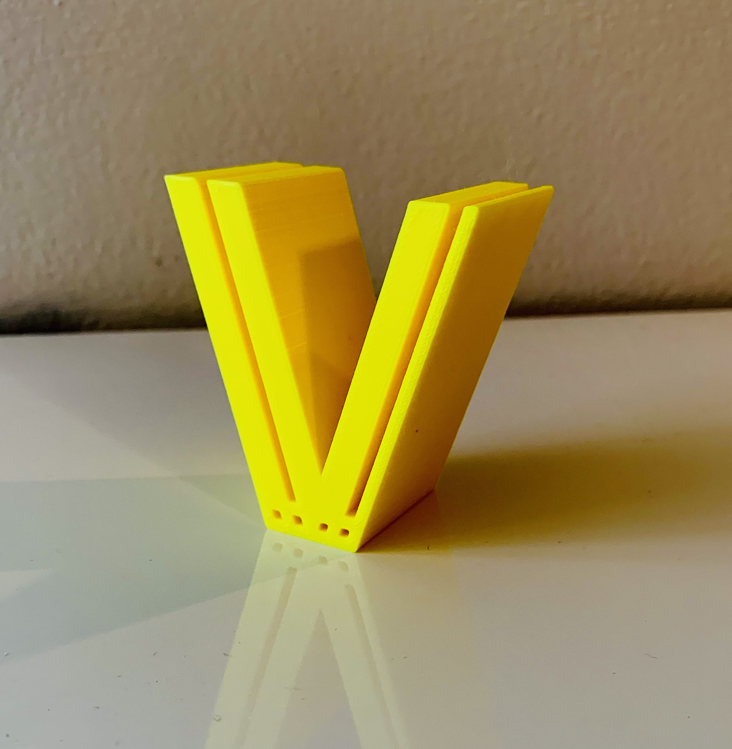 3d Letter V