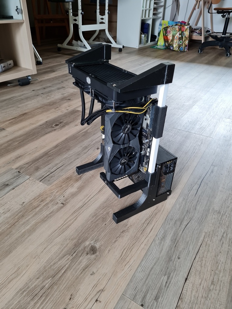 (Mini)ATX PC bench case par Chyneuze | Téléchargez gratuitement un ...