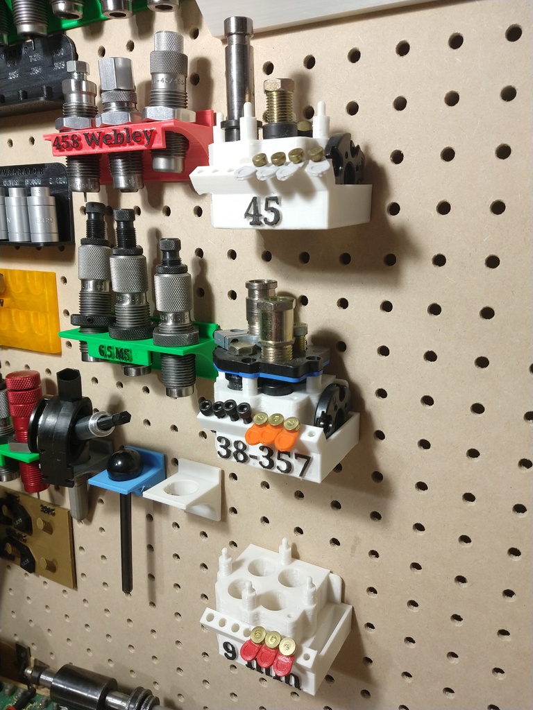 Square Deal tool stand on pegboard by Jon | Download free STL model ...