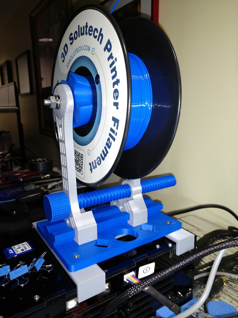 Adjustable Center Hub Spool Holder by jonbourg | Download free STL ...