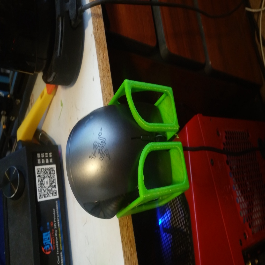 mouse holder by dav88 | Download free STL model | Printables.com