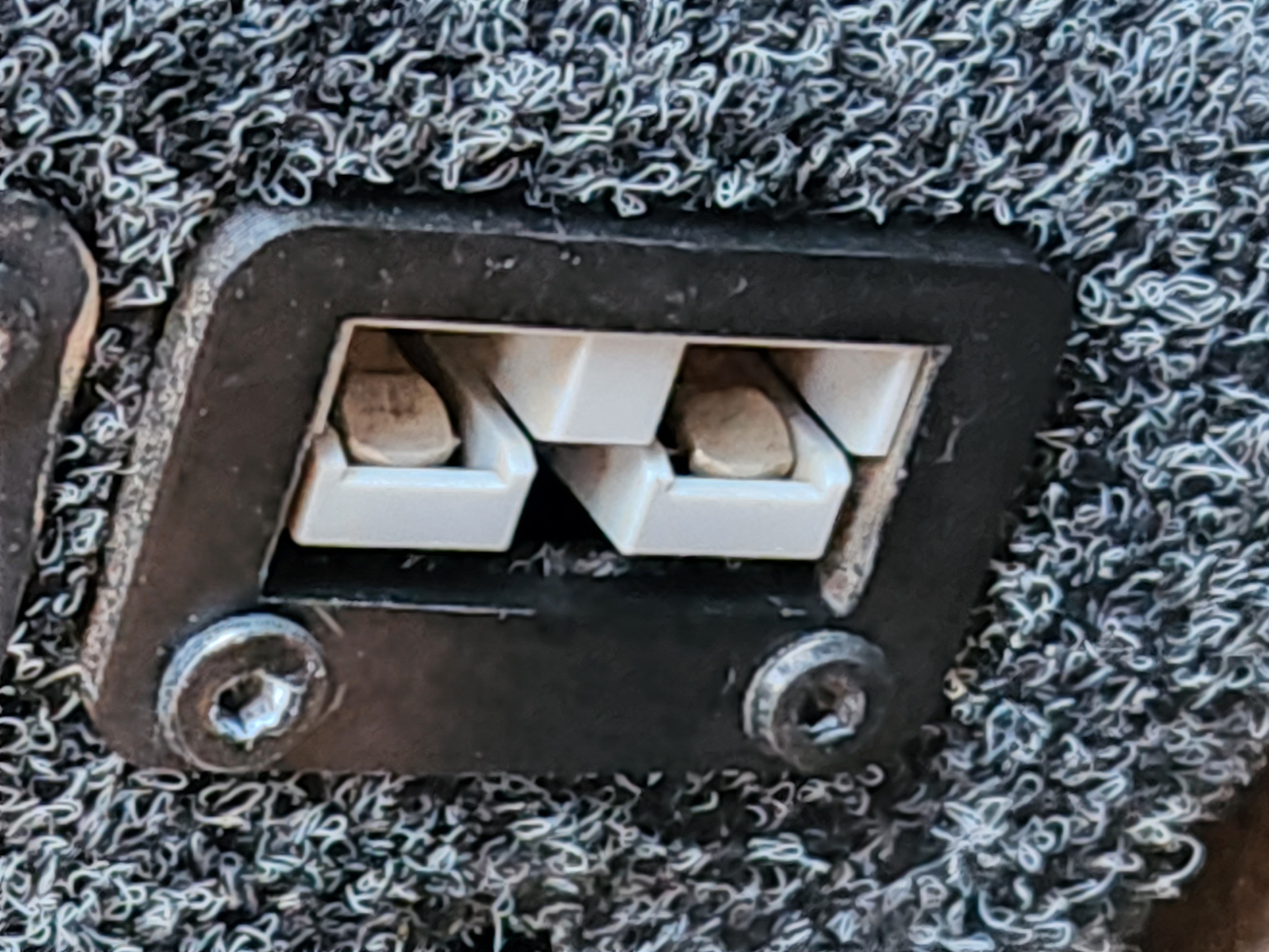 PANEL MOUNT FOR A ANDERSON 50A CONNECTOR por Howard Addison | Descargar ...