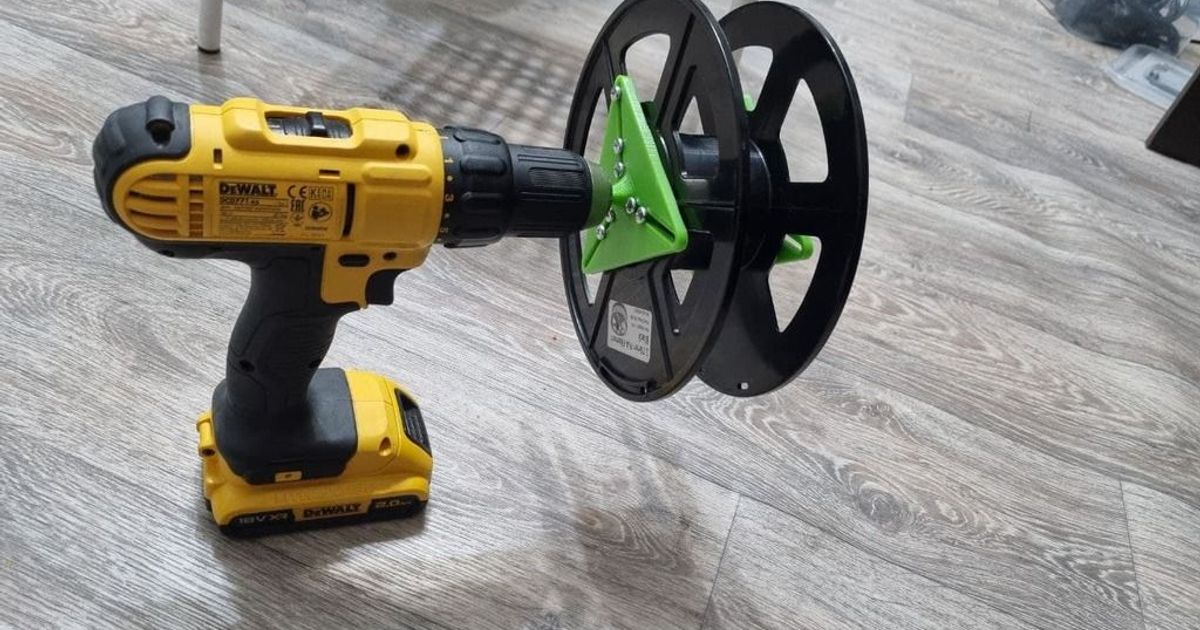 Spool roller rewind adapter for electric screwdriver by coderus ...