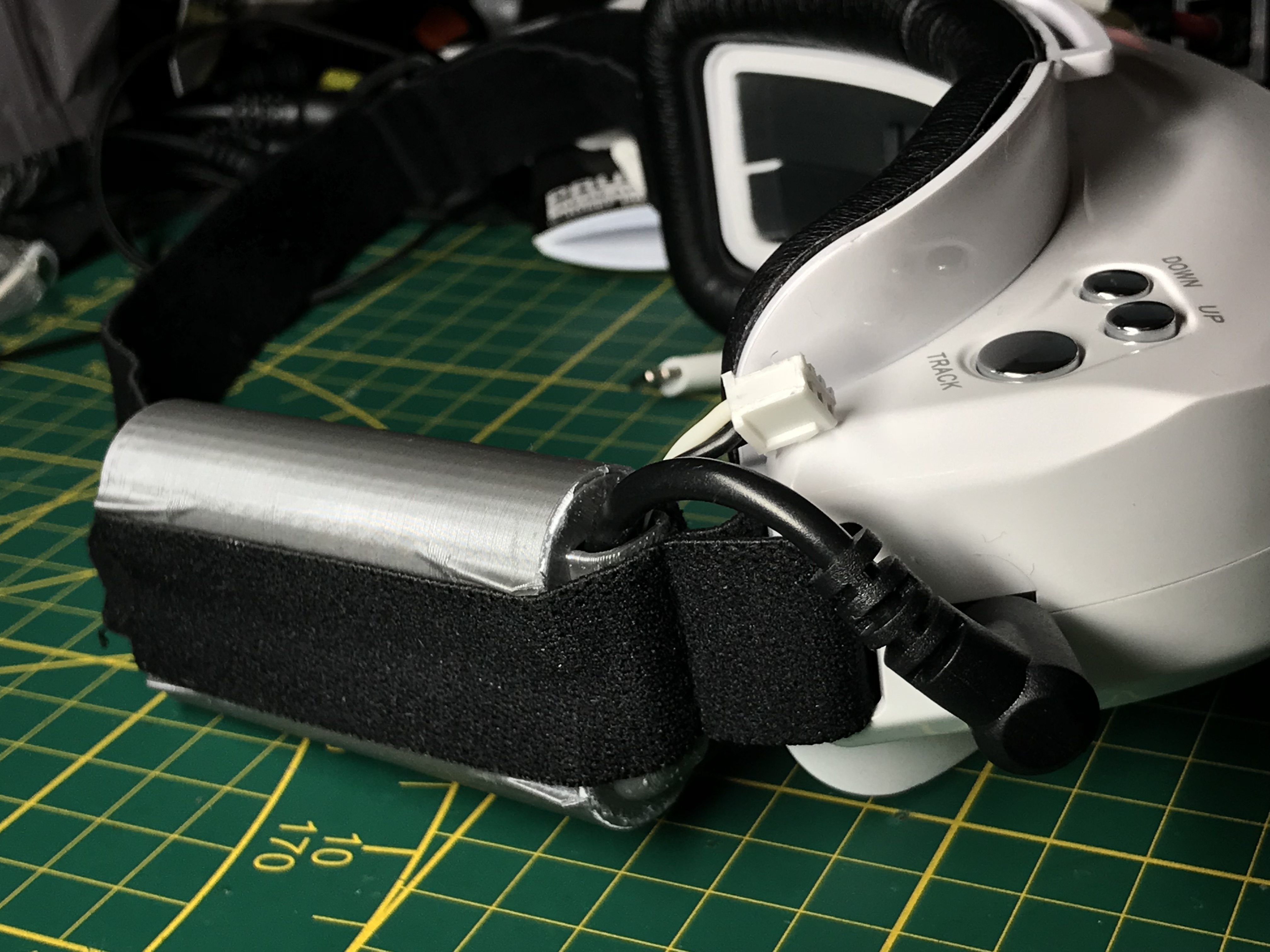 Minimalistic case for diy 2S 18650 fpv goggle batteries by Sulya ...