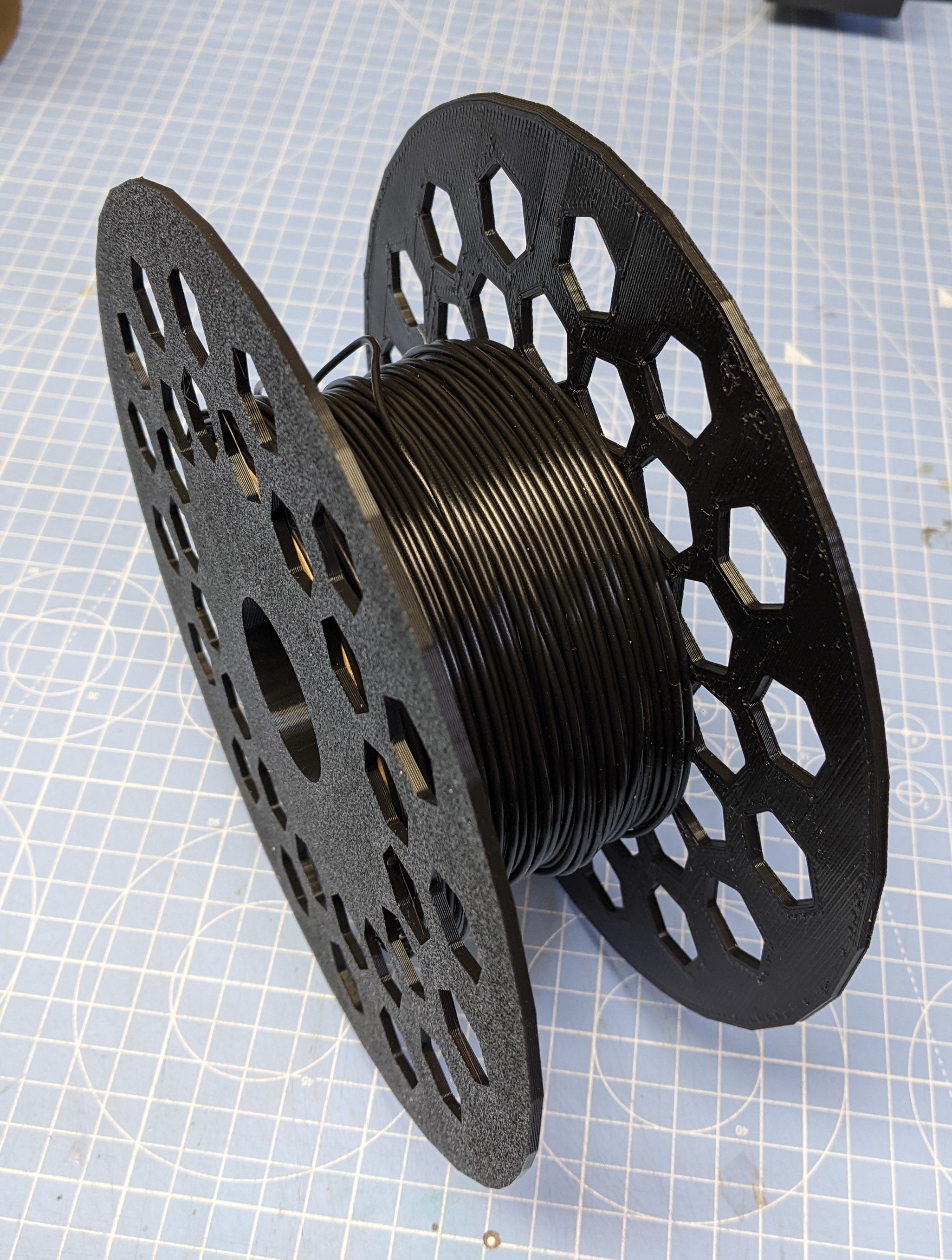 3D Tomorrow Mastercore printable spool by leejsmith | Download free STL ...