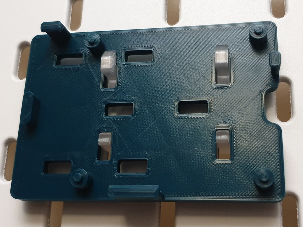 Raspberry Pi Mount for IKEA Skadis von mintonette | Kostenloses STL ...