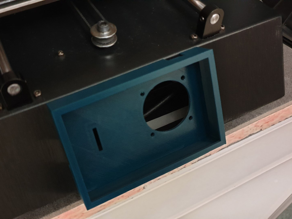 Pi 4.3 TFT Frame (+ Optional Anycubic Mega Mount) by mintonette ...