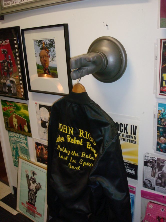 Robot coat rack, Robby Hat rack. by robothut | Download free STL model ...