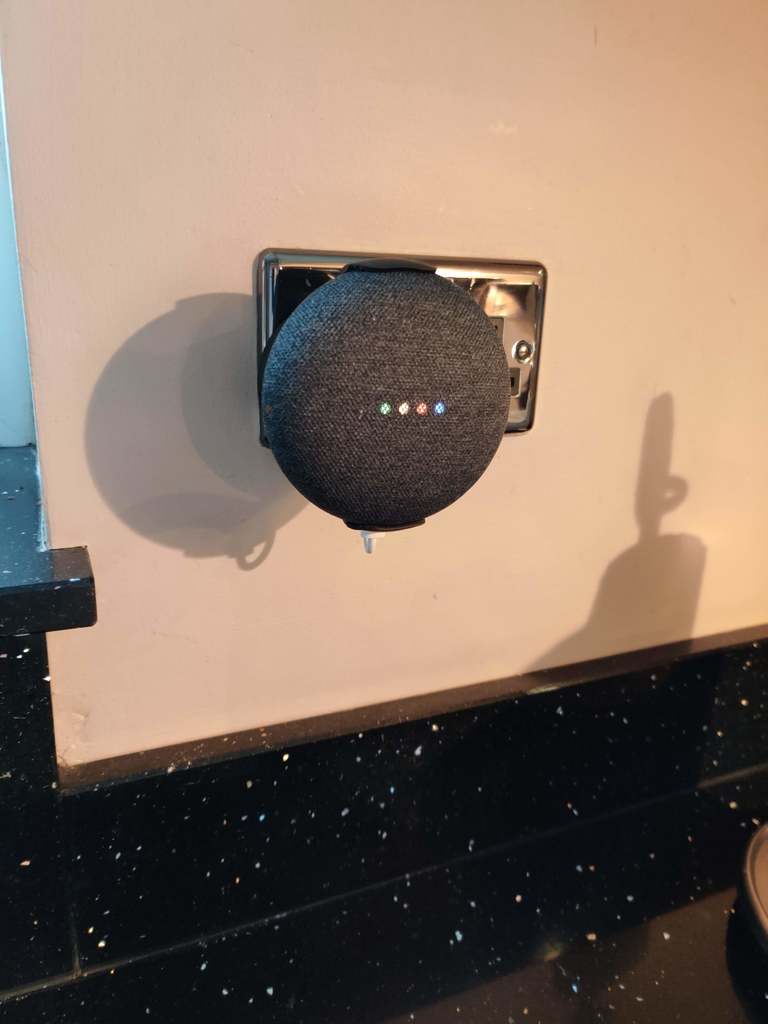 Google Mini/Nest Wall Mount by Pozzy | Download free STL model ...