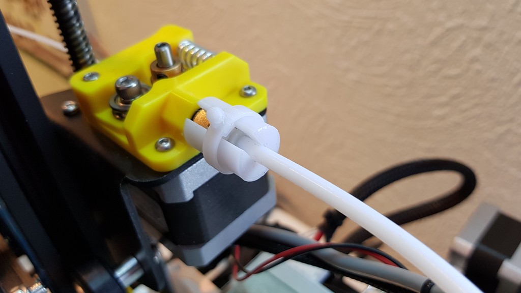 Creality CR-8 Bowden tube holder & lock by Jubaz | Download free STL ...