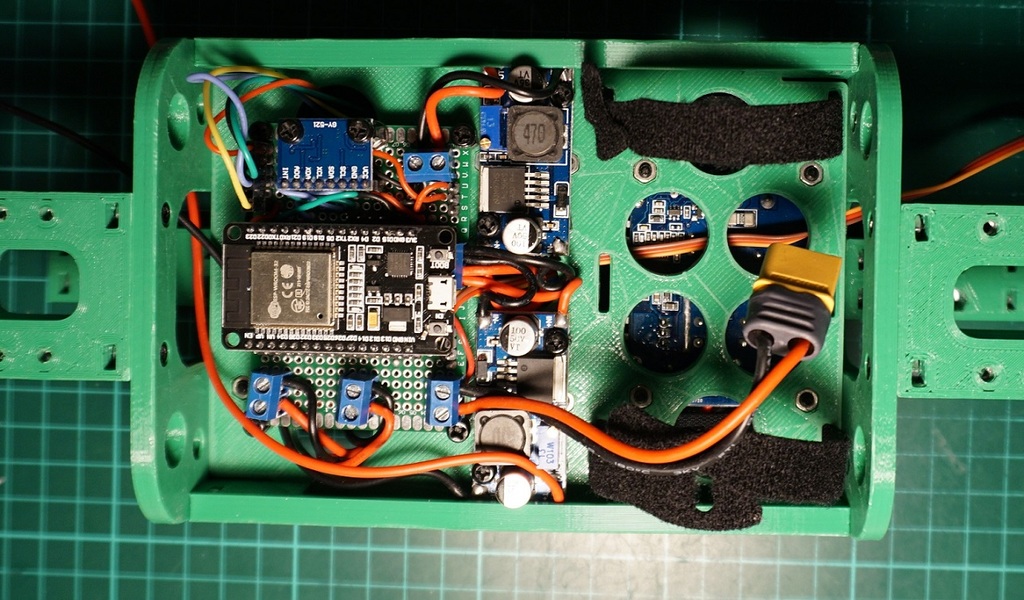 SpotMicroESP32 (using 623ZZ bearings) by Projunk | Download free STL ...