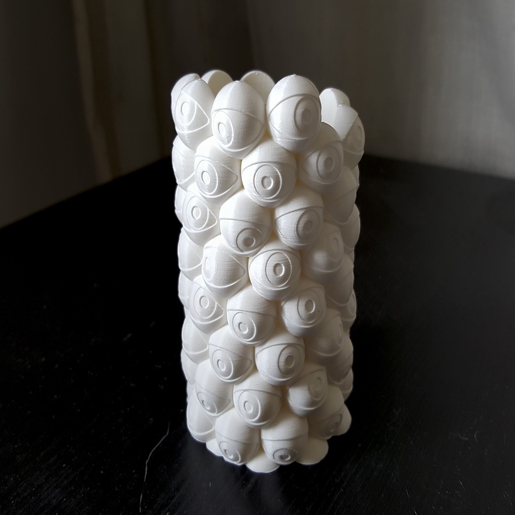 Customizable Eye Tube / Cup by SavageRodent | Download free STL model ...