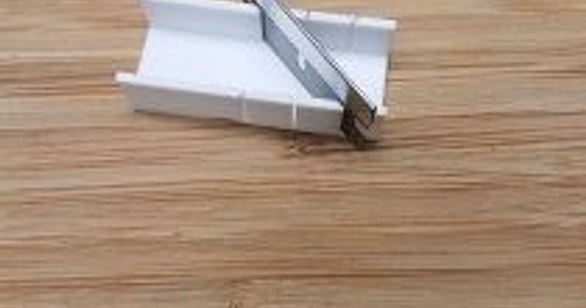 Razor Blade Miter Box by Chilihead | Download free STL model ...