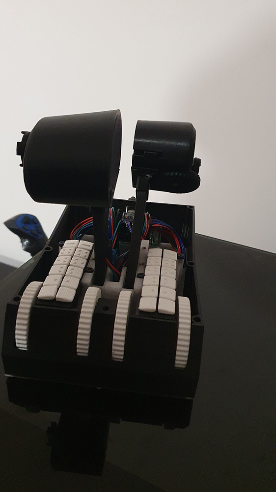Throttle with 7 axis and 32 buttons by Laisch | Download free STL model ...
