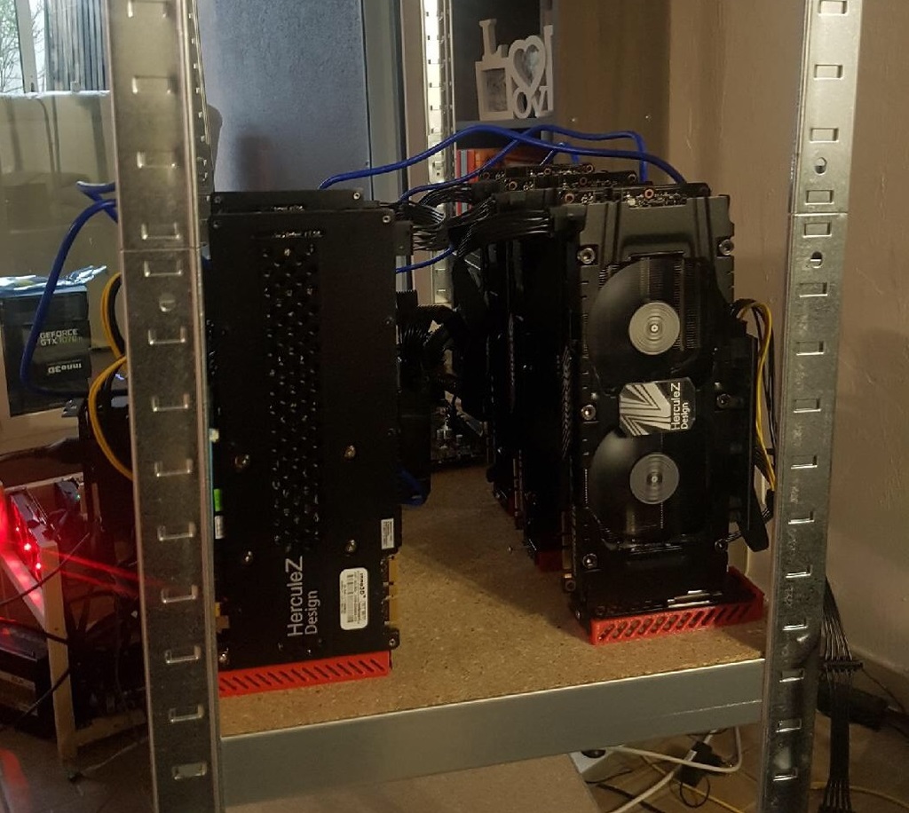 Vertical GPU support for mining rig by Fabien T. | Download free STL ...