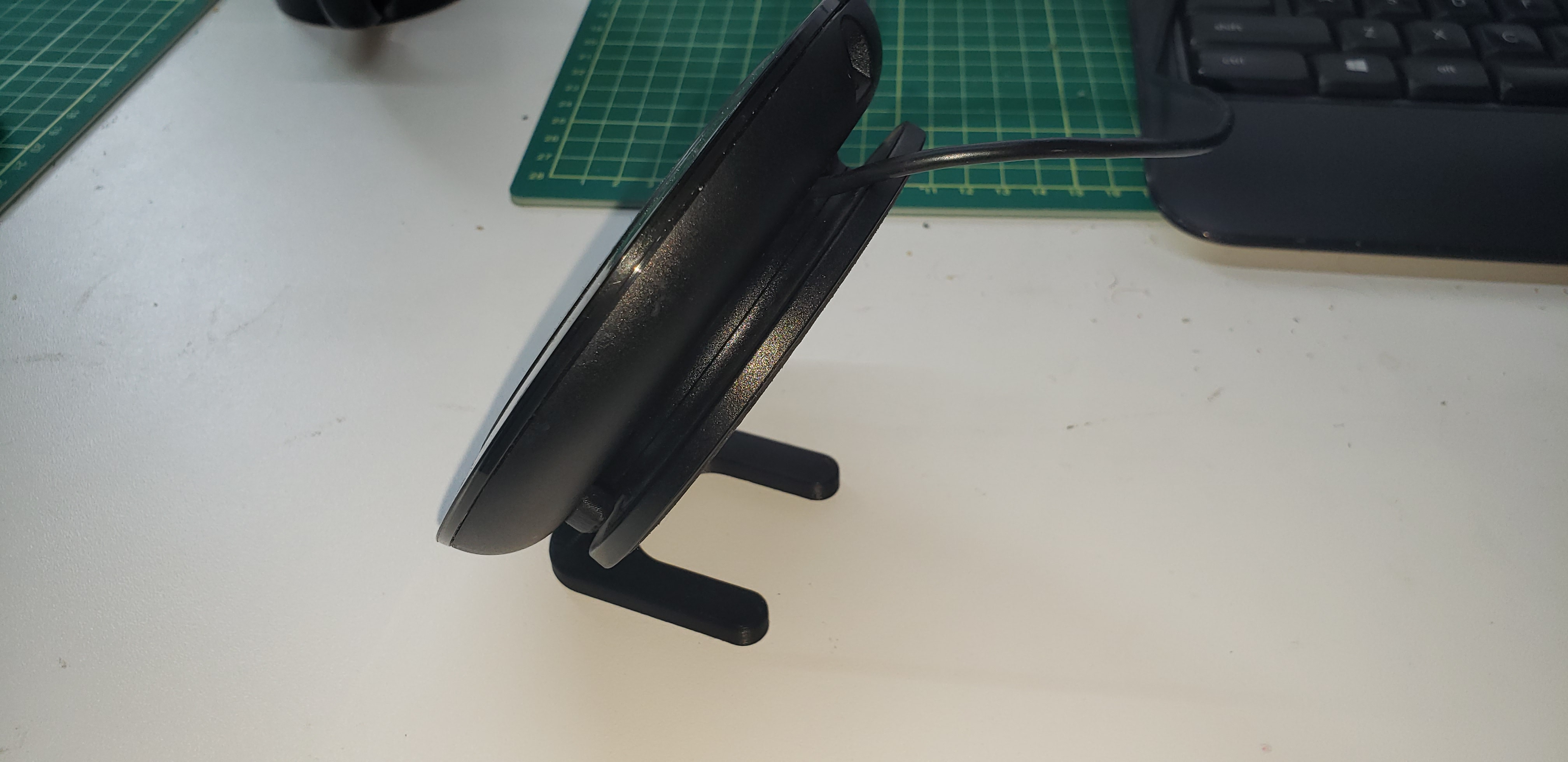 Jabra Speaker 60deg Stand by Dajosco | Download free STL model ...