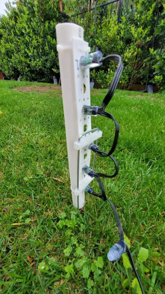 Pixel Stake Clip by Chuck A | Download free STL model | Printables.com