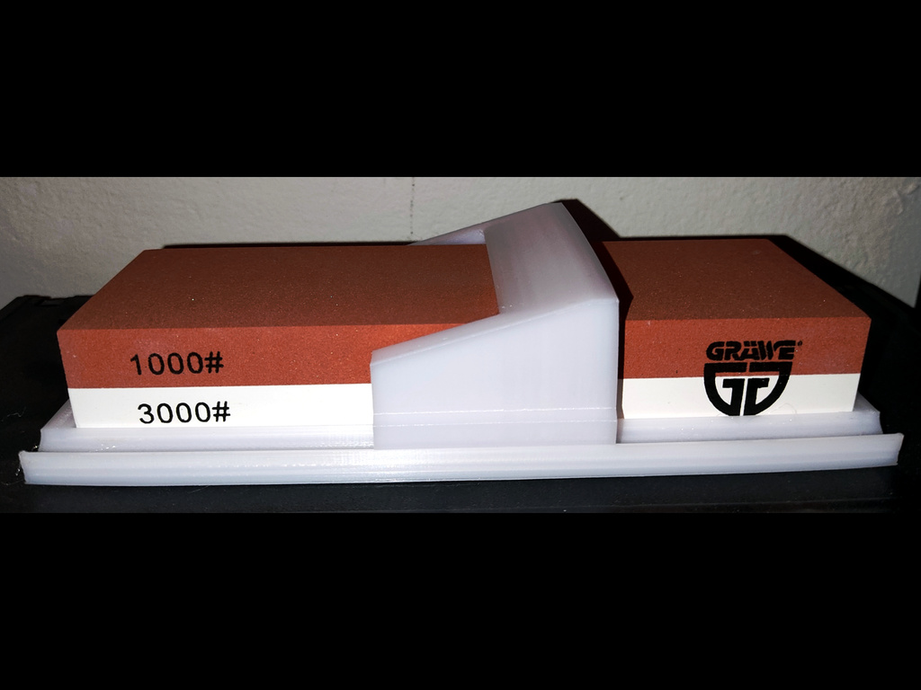 Knife sharpening helper guide for 60 x 180 mm whetstones by mutterliebe ...