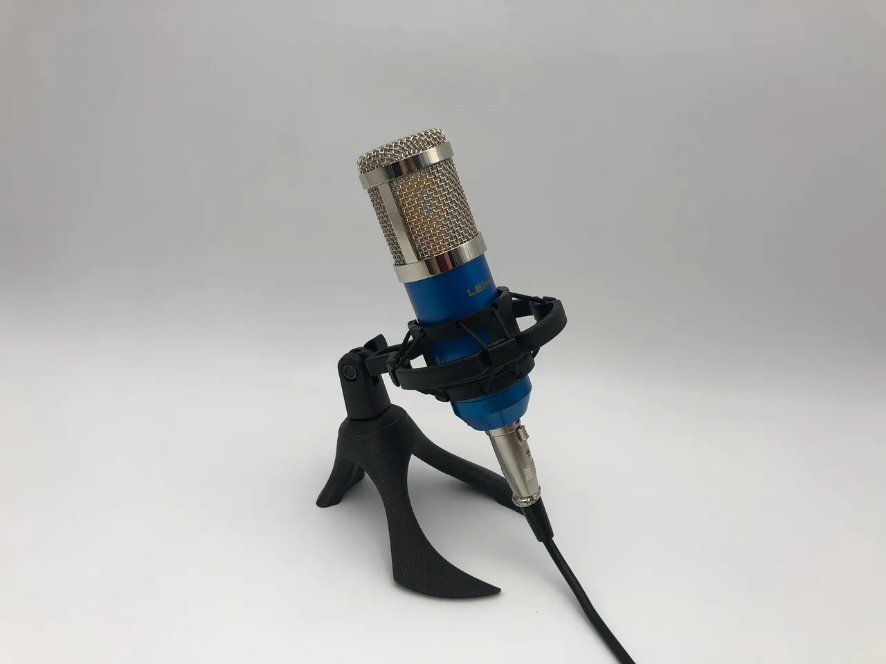 Sleek Microphone Stand by Ryan1705 | Download free STL model ...