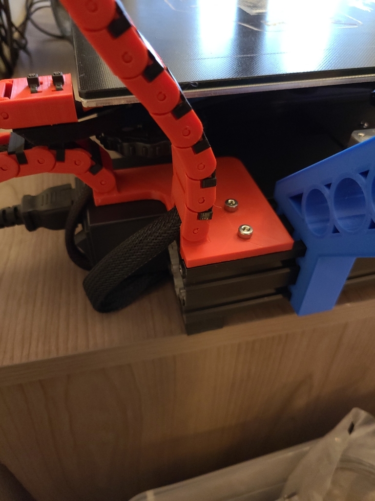 Ender 3 V2 Cable Chain Guide by Veshraine | Download free STL model ...