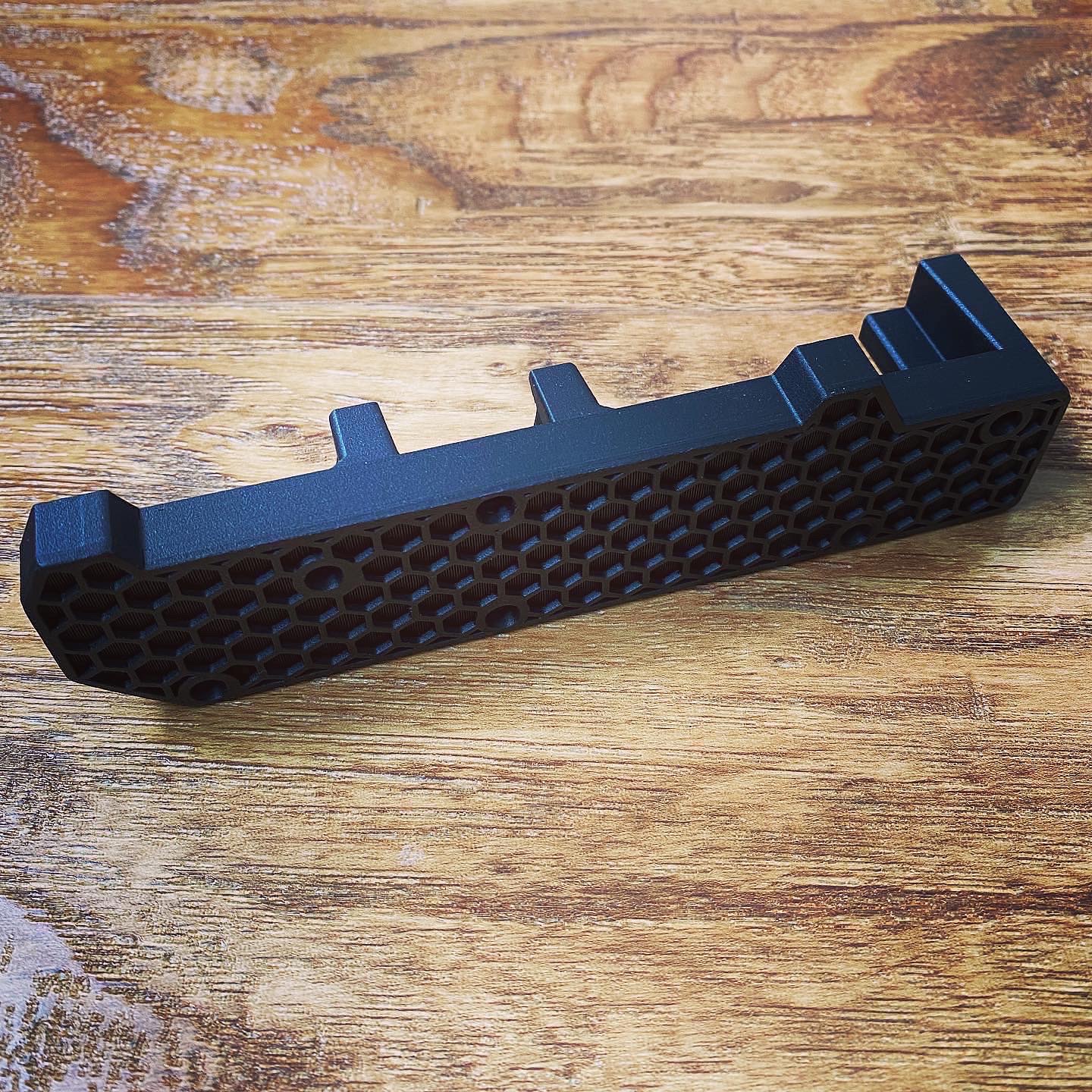 Prusa MINI/MINI+ no logo front&rear plate with honeycomb pattern by ...