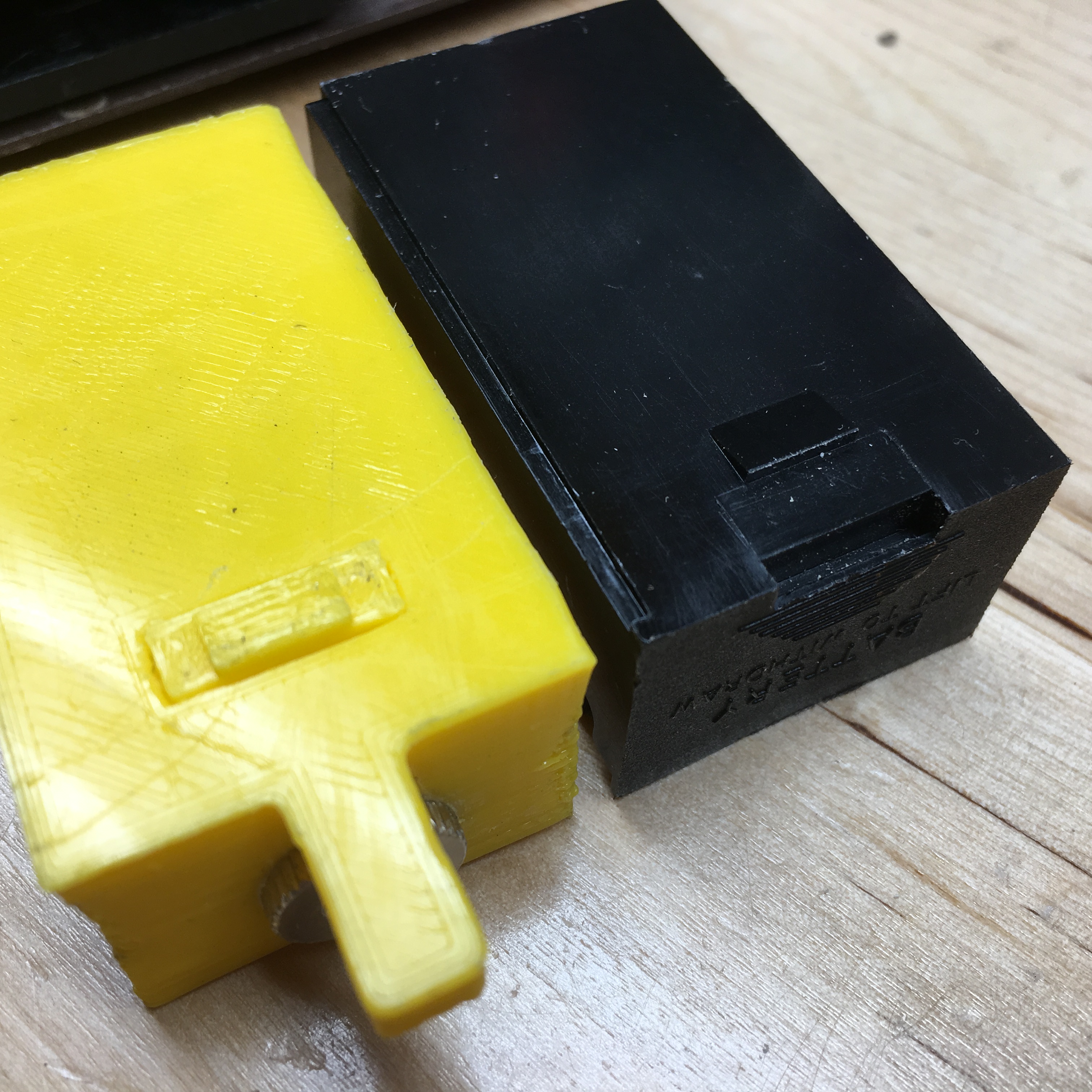 9V Battery Tray Adapter for LR Baggs Para-DI (and others) by Dr Romeo ...