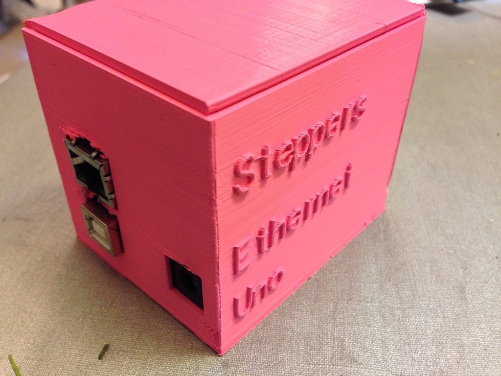 Hinged customizable arduino case UPDATED by Laird Popkin | Download ...
