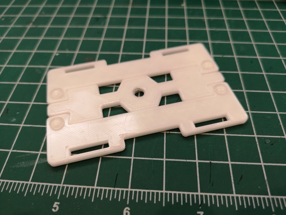 Wallet mount. Phone to tripod adapter that fits in your wallet by Dread ...