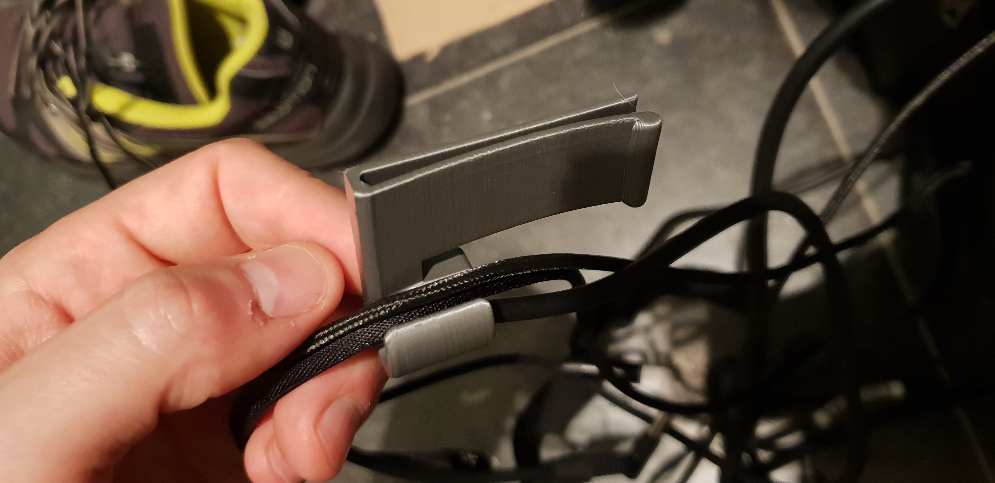 Cable Guide with Clip by Snafky | Download free STL model | Printables.com